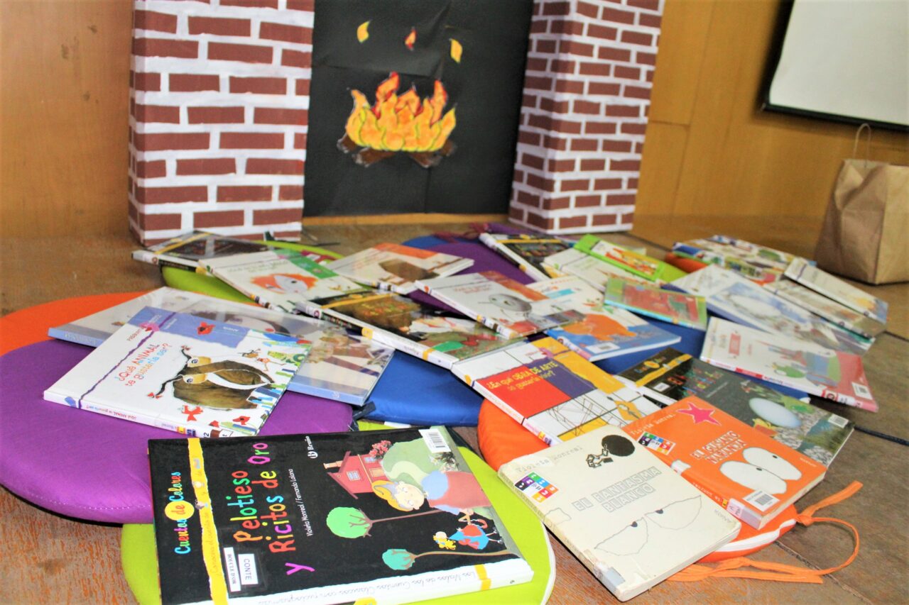 La ilustradora Violeta Monreal visita nuestro colegio - Liceo La ilustradora Violeta Monreal visita nuestro colegio - Liceo